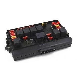 China Durable Waterproof Truck Fuse Box , Car Fuse Box 17.3722 173.372201M Durable for sale