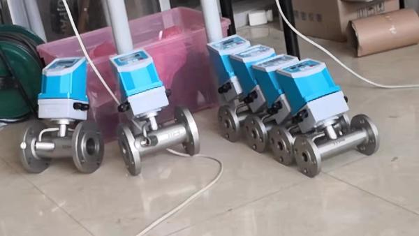 Quality Digital Ultrasonic Liquid Flowmeters Pipe Type Ultrasonic Flow Meter for Water for sale