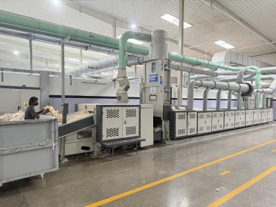 China Máquina de reciclaje de residuos de tejidos de calzado de nuevo tipo de alta eficiencia para la fabricación de hilo en venta