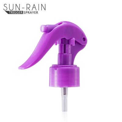 Cina Mini spruzzatore di plastica di innesco per il cosmetico che imballa per i prodotti quotidiani di uso in vendita