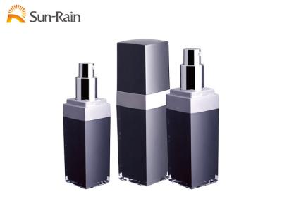 中国 正方形の黒いローションのびん包装のクリーム色ポンプびん30ml 50mlのSr2260 販売のため