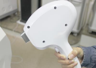 China wonderful effect in 2015 808nm diode laser hair removal equipment for sale