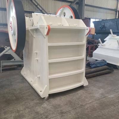 China 180T/H Crushing And Screening Plant With Variable Speed Belt Feeders for sale