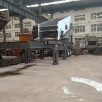 China Crawler Mounted Mobile Vibrating Screen 2500t/H for Stone Sand Aggregate for sale