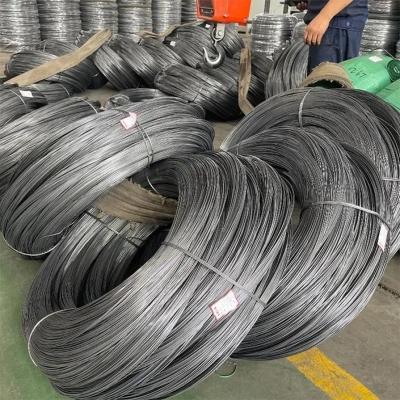 Cina 6mm 8mm 10mm filo di acciaio al carbonio per la fabbricazione di unghie Dip caldo / elettro galvanizzato SAE1006 SAE1008 SAE1010 Alta resistenza alla trazione in vendita