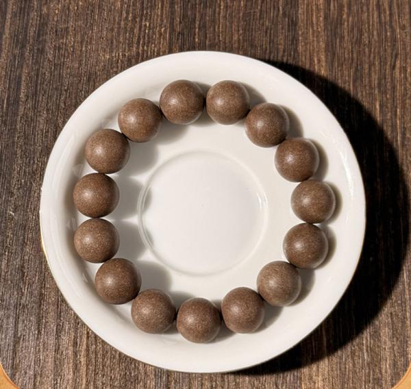 Quality Good Fortune Wood Ball Bracelet Ethnic Style White Sandalwood Bracelet OEM for sale