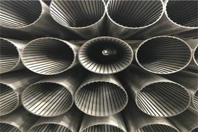 中国 0.040"は連続的なスロット スクリーン フィルター回転ドラムOD 89mmの長さ3Mを選別する 販売のため