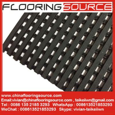 China Heavy Duty PVC Grid Mat Anti Skid for Wet Areas Mats Pool Mats Leisure Mats Non Slip Safety Mats PVC Roll Mattings for sale