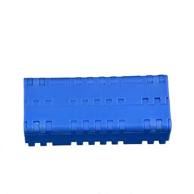 Cina Convogliere elevatore a cintura modulare di plastica automatizzato per fabbrica di vulcanizzazione dei pneumatici in vendita