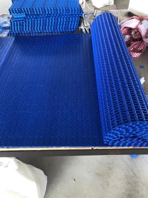 Cina Cintura trasportatrice a catena di plastica blu Cintura trasportatrice elettrica a carico pesante in vendita
