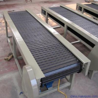 Cina Cintura trasportatrice piatta flessibile in acciaio inossidabile utilizzata nelle bottiglie di bevande in vendita