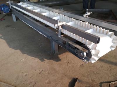 Cina SUS304 in acciaio inossidabile Flat Top Chain Conveyor ad alta temperatura in vendita
