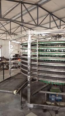 Cina ODM Industrial Automatic Baking Bread Production Spirale Cooling Tower Machine (Motore a torre di raffreddamento a spirale) in vendita