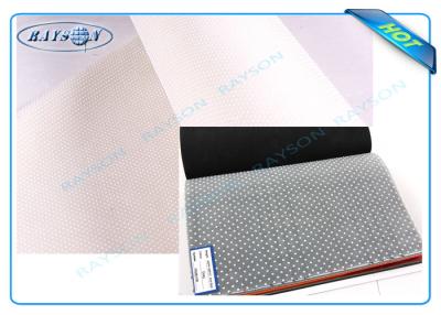 Cina tessuto bianco o grigio di 160cm-240cm dei pp della mobilia non con il PVC Dot Used come coperture inferiori del materasso o del sofà in vendita