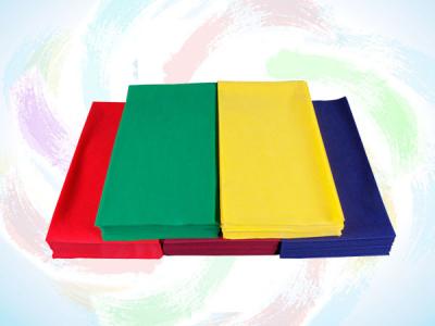 China Customized Printing Eco Friendly Non Woven Tablecloth For Party / Hotel for sale