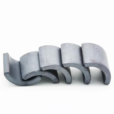 Cina 450mT FB9B/FB12B Magneti permanenti di ferrite di forma personalizzata con temperatura di funzionamento di 250° in vendita