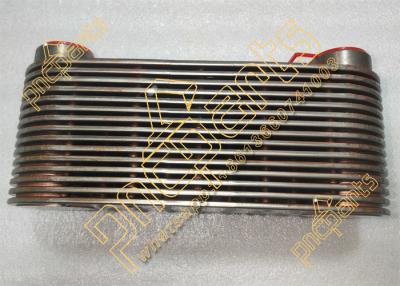 中国 EC240Bの掘削機の予備品油圧オイル クーラーEC240Cエンジンの中心VOE20715681ボルボD7D D7E 販売のため