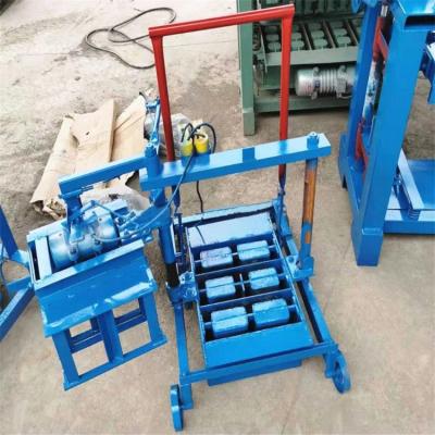China Automatische Eco Lego bodem modder klei cement interlocking baksteen machine met hydraulisch systeem Te koop