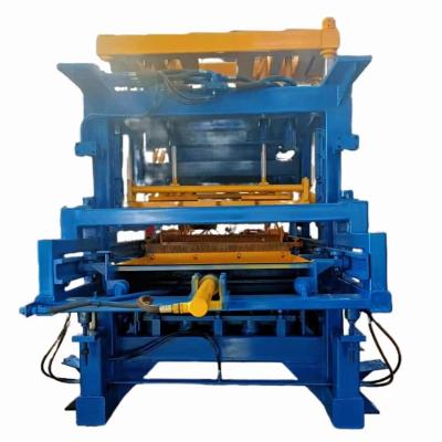 China Op maat gemaakte aanvraag Volledig automatische cement baksteen blok maken machine met prestaties Te koop
