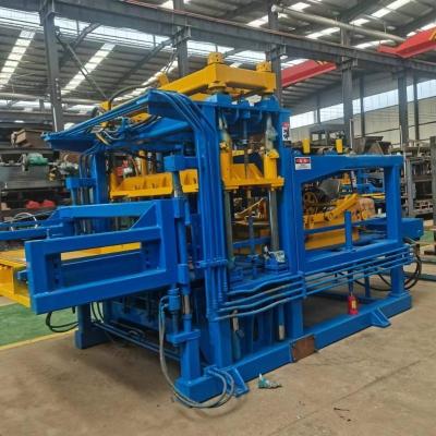 Cina Servizio post-vendita 24 ore online costruzione stradale cemento mattoni superficie blocchi macchina in vendita