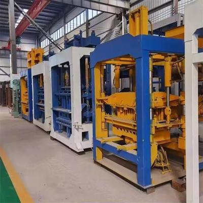 Cina 3200*2100*2400 mm Piastrello per cemento per calcestruzzo completamente automatico Holland Block Brick Making Machine in vendita
