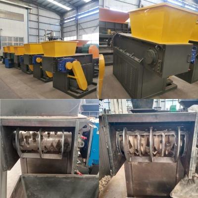 Κίνα 40 * 40mm Μέγεθος λεπίδας Shredder για μεταλλικά σχιστόλιθους καλώδιο Pet μπουκάλι PVC σωλήνα προσαρμογή προς πώληση