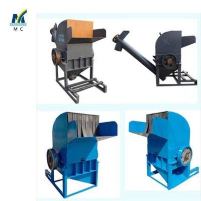 China Máquina de trituração de garrafas de plástico de 50 HP com pedidos personalizados e lâminas giratórias à venda