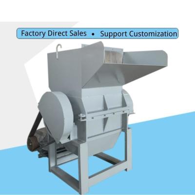 China Máquina de trituração de garrafas de plástico de 50 HP com pedidos personalizados e lâminas giratórias à venda