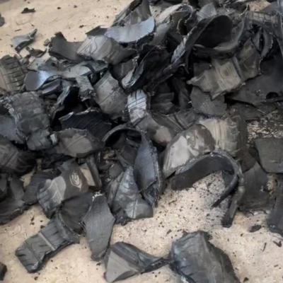 China Recycling Scrap Car Truck Tires Dual-Shaft Shredder with Rotating Mesh and Performance for sale