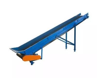 Cina Macchine per il frantumamento e il lavaggio di rifiuti di plastica per animali domestici, bottiglie per la linea di lavaggio, dimensioni 8-16 mm in vendita