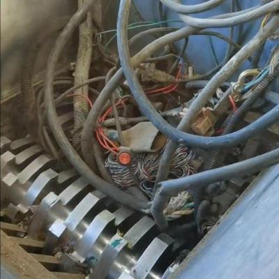 Cina Distribuitore di bottiglie di plastica per uso domestico destinato al mercato del riciclaggio in vendita