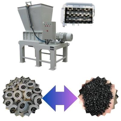 China Krachtige kunststof versnipperingsmachine industriële schroot leer dubbele schacht versnipper Te koop