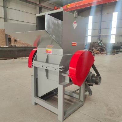 China Tangentiële voedingsstructuur Plastic Machine Shredder Crusher voor hard plastic PET PVC-pijp Te koop