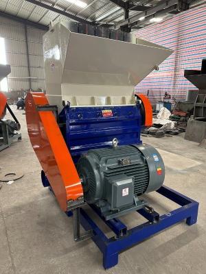 China Tangentiële voedingsstructuur Multifunctioneel kunststofbreker voor recyclinginstallatie Te koop