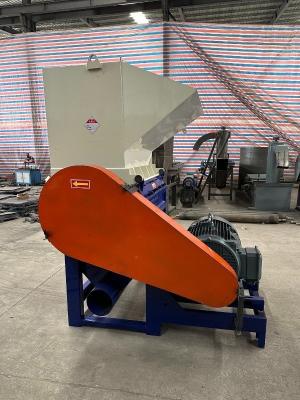 China Tangentiële voedingsstructuur Multifunctioneel kunststofbreker voor recyclinginstallatie Te koop