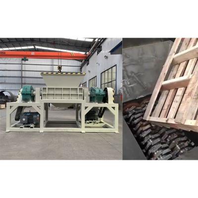 China Houtpallet mobiele motor Diesel houtsplintermachine voor volledig automatisch splinteren Te koop