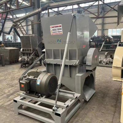 Cina Linea di produzione di trituratori per pellicole di plastica e lamiere di gomma Capacità 8600 kg in vendita