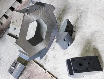 Chine 24 heures en ligne Alliage d'aluminium équipement de déchiquetage de déchets pour le concasseur de métal 3200 * 1800 * 2600mm à vendre