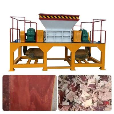 中国 2000kg/H 木材粉砕機 木材パレット用のダブルシャフト・シュレッダー機 電源 販売のため