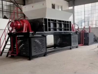 Cina Linea di produzione di trita pneumatici D2 Materiale delle lame e costi di spedizione competitivi in vendita