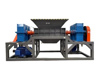 China DC53 Blades Material Triturador elétrico de eixo duplo para trituração de madeira e árvores frutíferas à venda