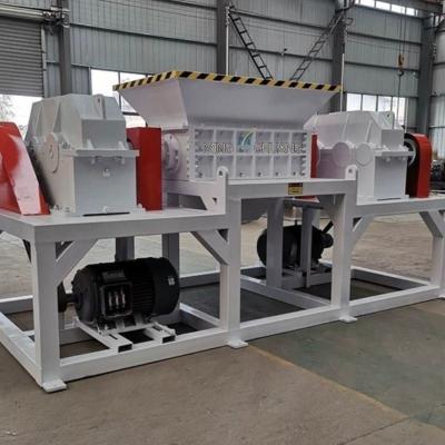 China Volledig automatische schroot aluminium metalen dubbele schacht versnipper voor 4000kg klantvraag Te koop