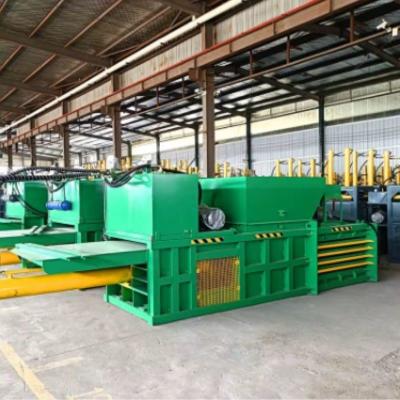 China Baler hidráulico horizontal para roupas usadas Silos de pinho Alfalfa Construção durável à venda