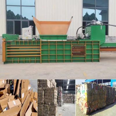China Baler hidráulico horizontal para roupas usadas Silos de pinho Alfalfa Construção durável à venda