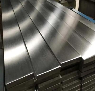 Cina SUS 304 SS Profile Bar Flat Bar in acciaio inossidabile 2B BA Hairline No.1 Finished Flat Steel in vendita