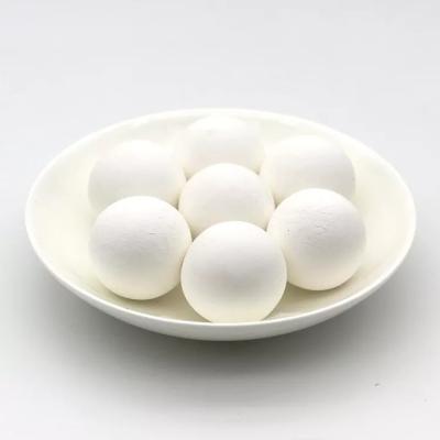 Cina Alta qualità 80-95% 3mm - 50mm Trattamento dell'acqua Inerte Alumina Ceramica sfera in vendita