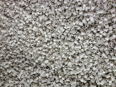 Cina Anello di imballaggio in ceramica Raschig 16 mm 25 mm 38 mm 50 mm in vendita