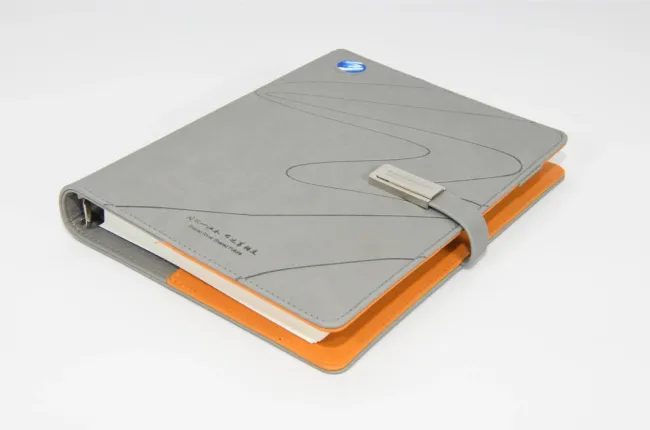 Ledernes Notizbuch Grey High-Grade PUs mit magnetischer u-Scheiben-Schnalle, kundengerechtes Logo