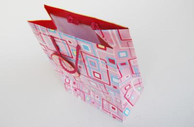 China 4C C1S beschichtete Karten-kleine Druckpapiertüten mit meinem Logo 250 G/M zu verkaufen