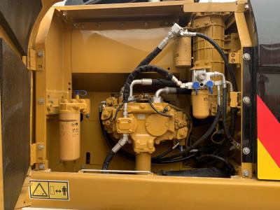 중국 오리지널 캐터필러 컬러와 하이드로릭 해머와 함께 선착장 CAT 320D 발굴기 판매용